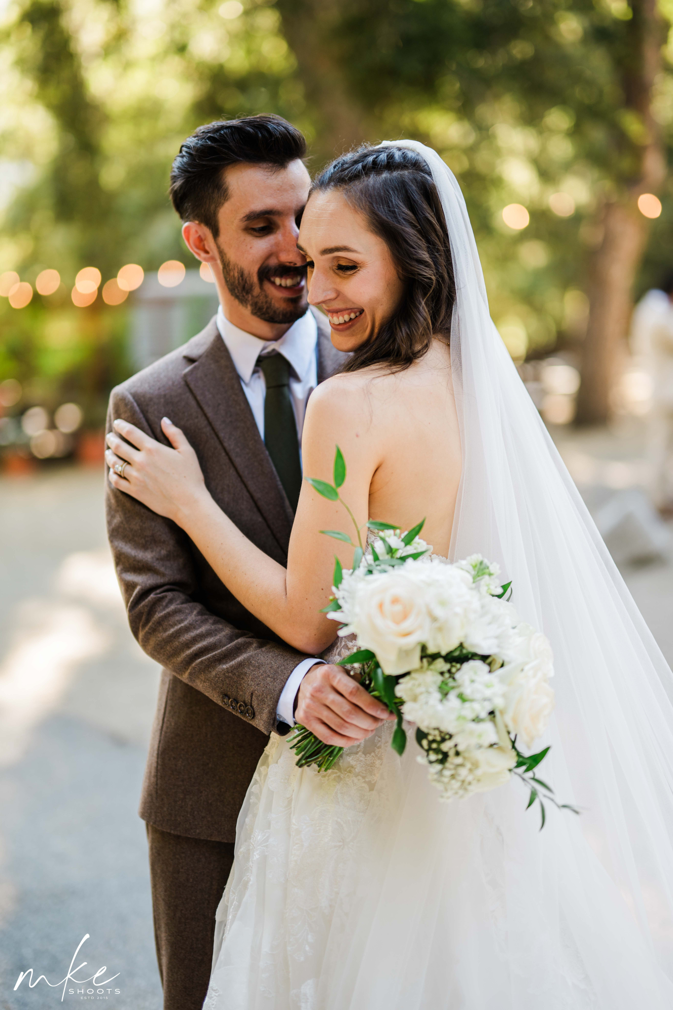 How to Get Married at the Santa Barbara Courthouse | MKEshoots Photography